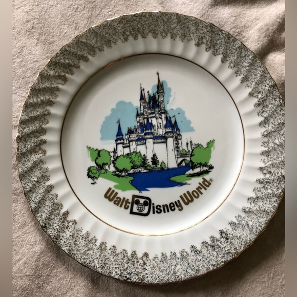Disney | Accents | Vintage Walt Disney World Plate | Poshmark